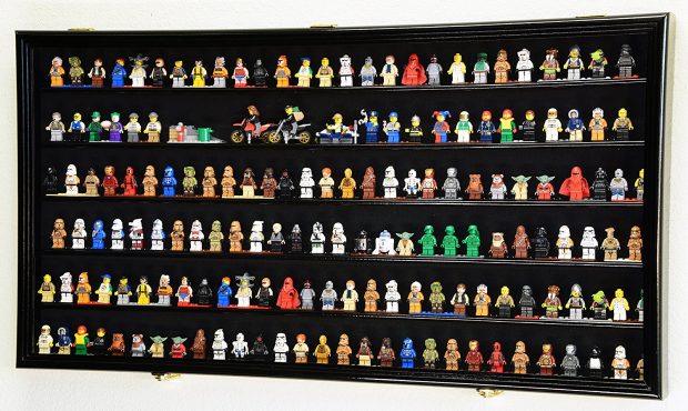 Displaying LEGO Minifigures – BRICK ARCHITECT