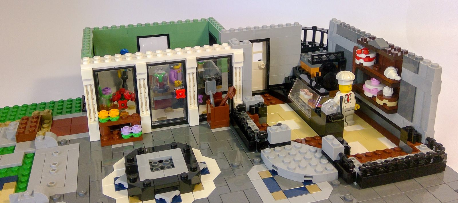 Review: #10255 Assembly Square - BRICK ARCHITECT