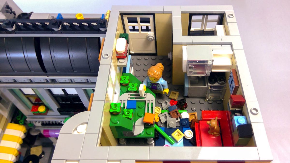 Review: #10255 Assembly Square - BRICK ARCHITECT