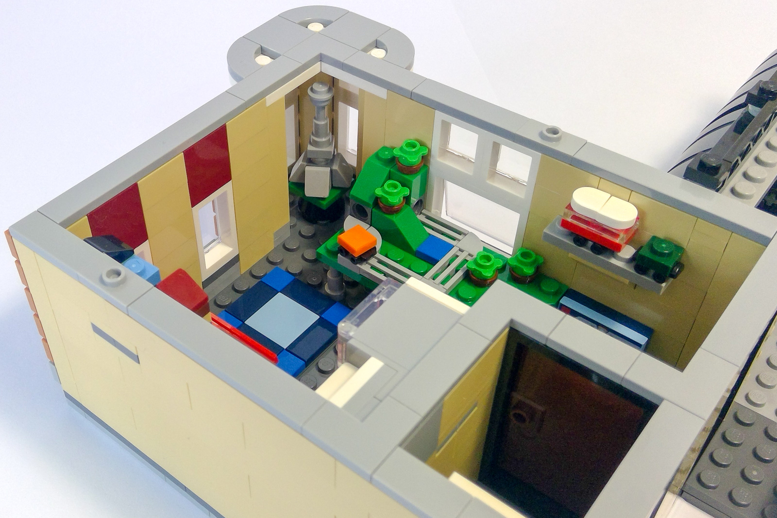 Review: #10255 Assembly Square - BRICK ARCHITECT