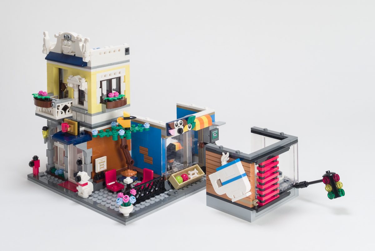 Review: #31097 Townhouse Pet Shop & Café - BRICK ARCHITECT