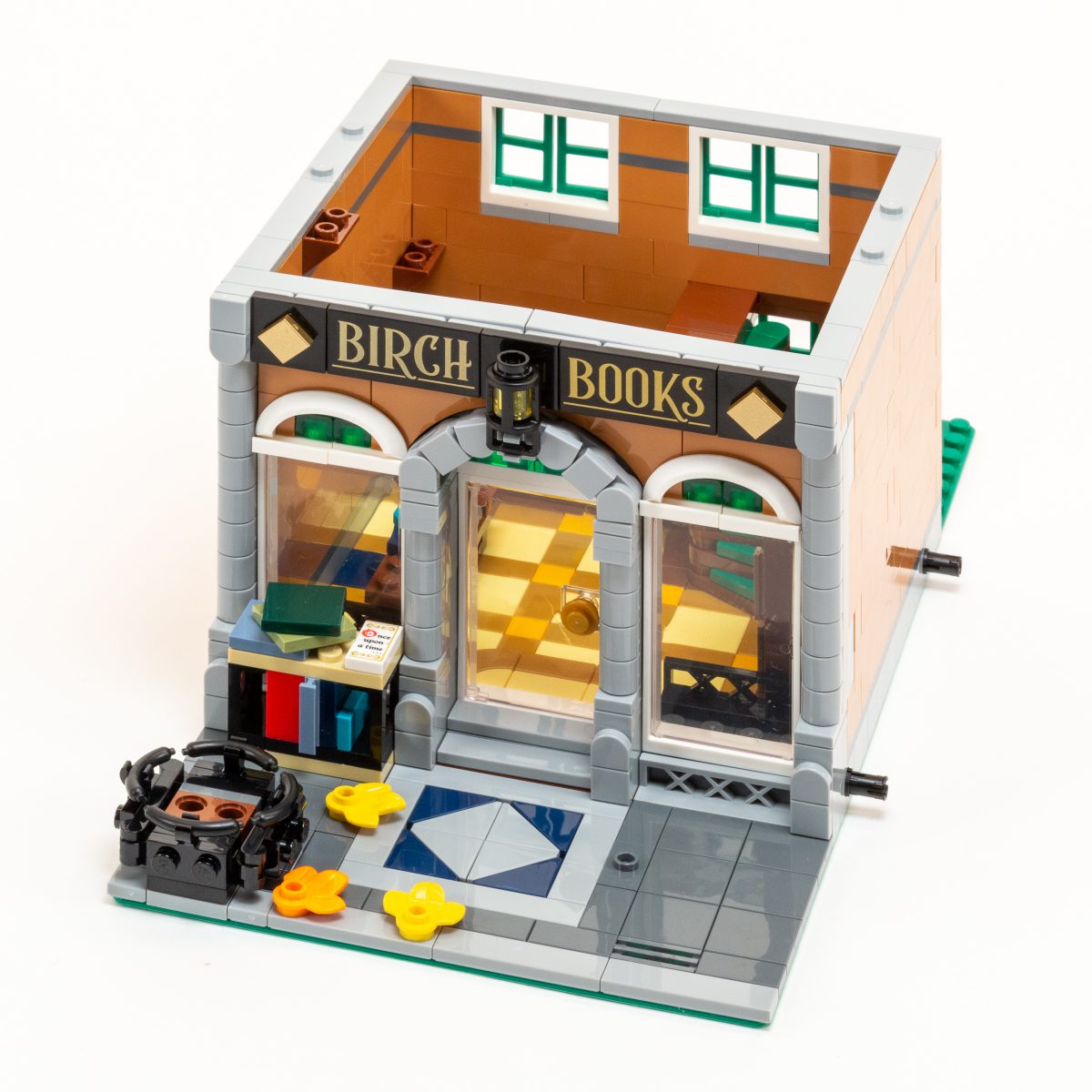 Review: #10270 Bookshop - BRICK ARCHITECT