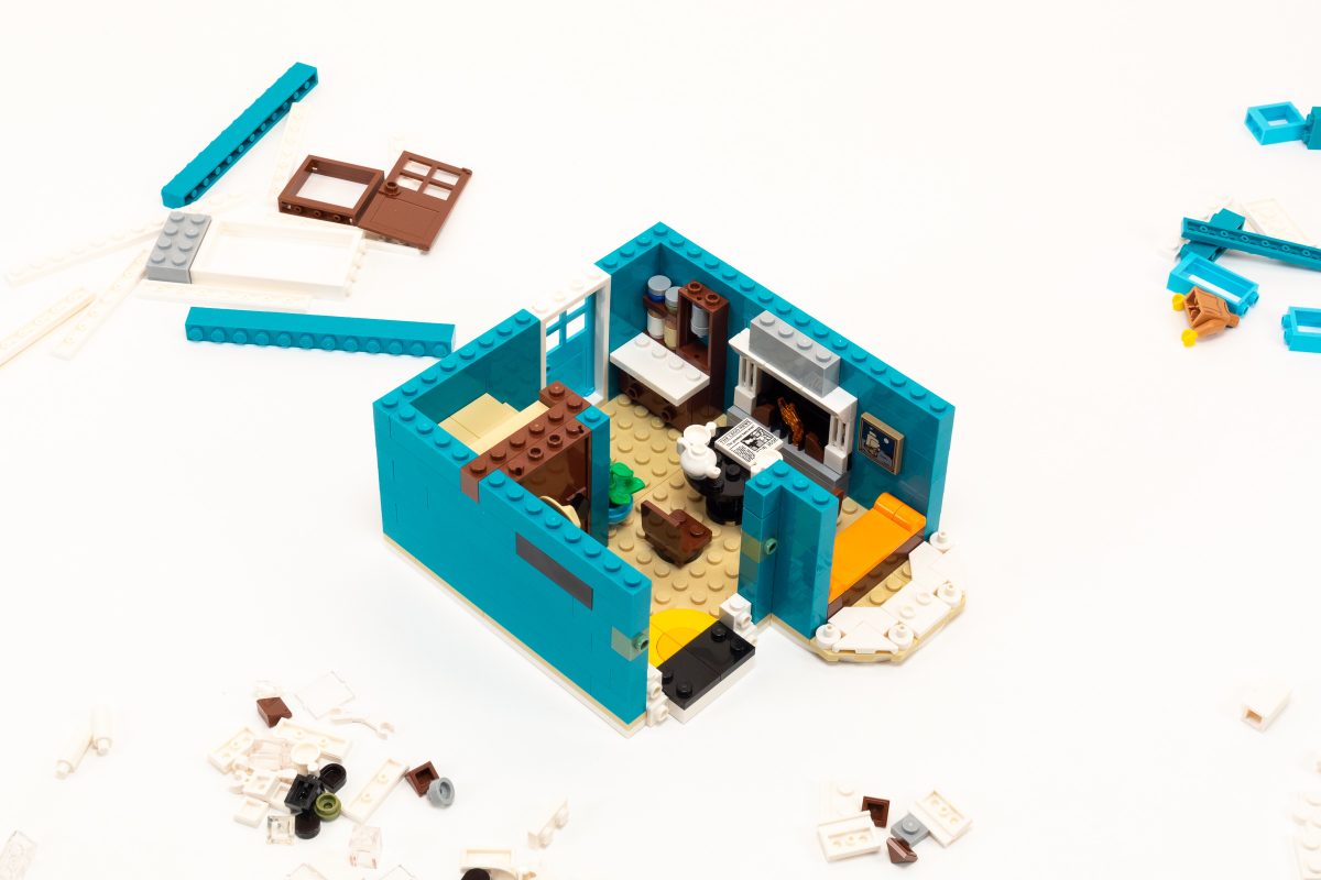 Review: #10270 Bookshop - BRICK ARCHITECT