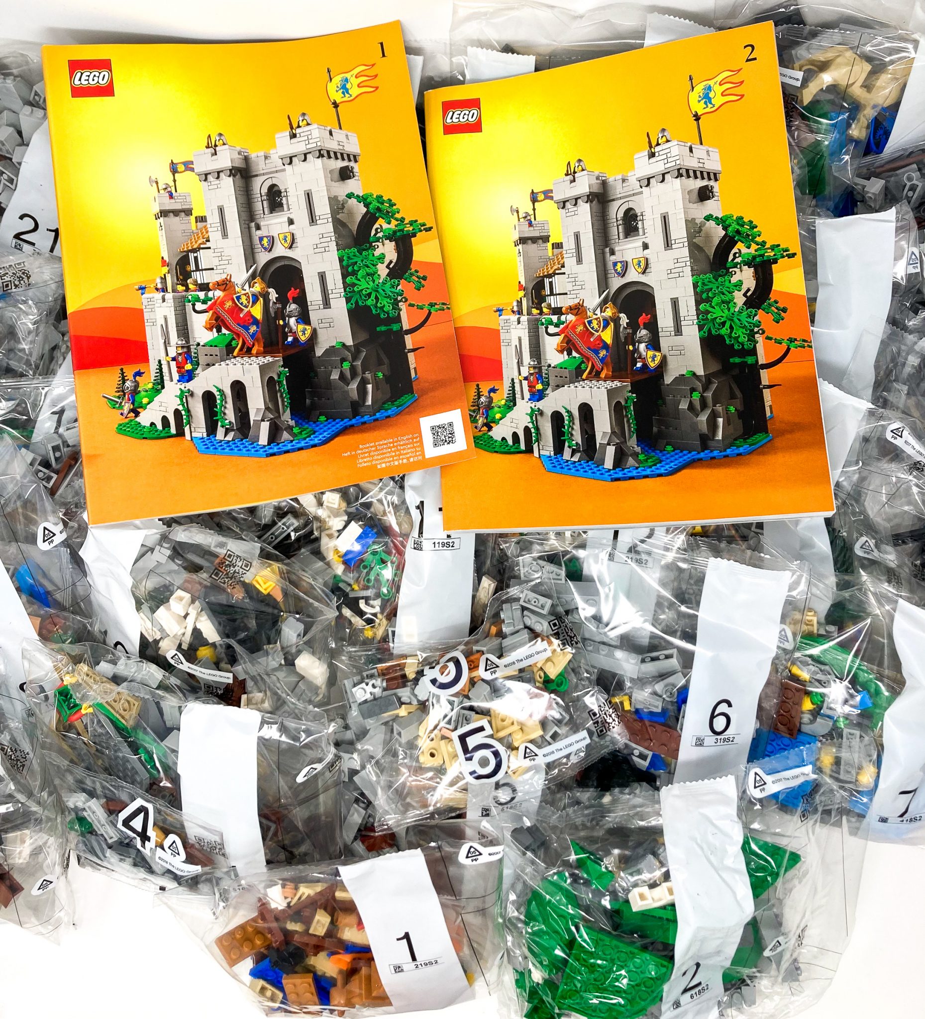 Review: LEGO #10305 Lion Knights' Castle - BRICK ARCHITECT