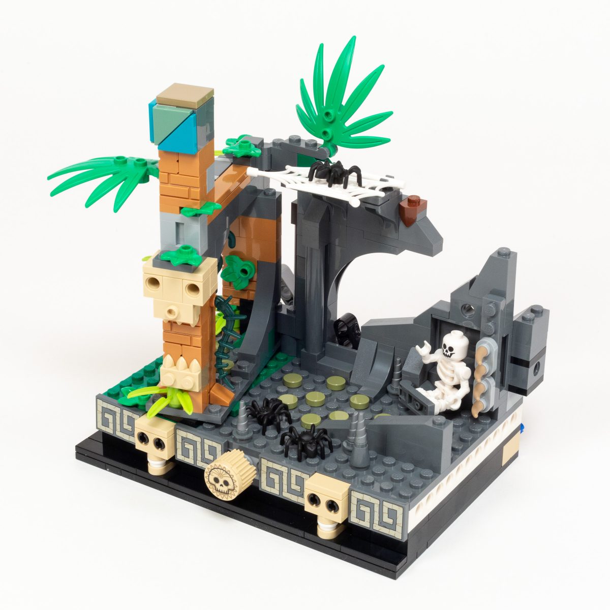 Review: #77015 Temple of the Golden Idol - BRICK ARCHITECT